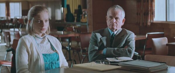 Review: The Sweet Hereafter (1997) - Cinema Sight by Wesley Lovell